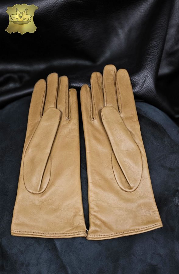 Classic leather gloves